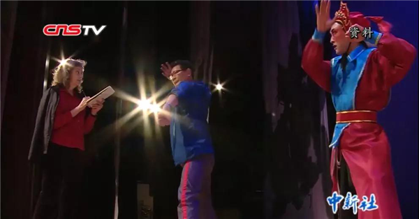 Award-Winner Dedicated to Promoting Peking Opera in the US-China Story